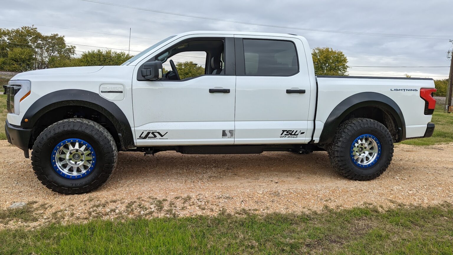 2022+ Ford Lightning Rear Fox coil over shock kit - TSW Offroad